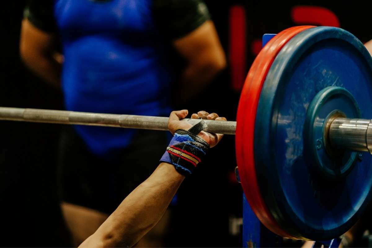 The Best 10 Week Powerlifting Program for Strength Gains (with PDF)