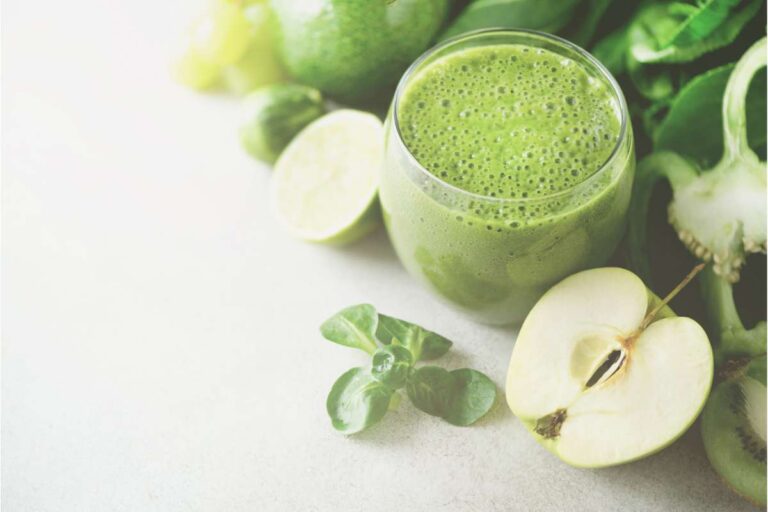 Bloom Nutrition Greens Review: Does Bloom Greens Help With Bloating?