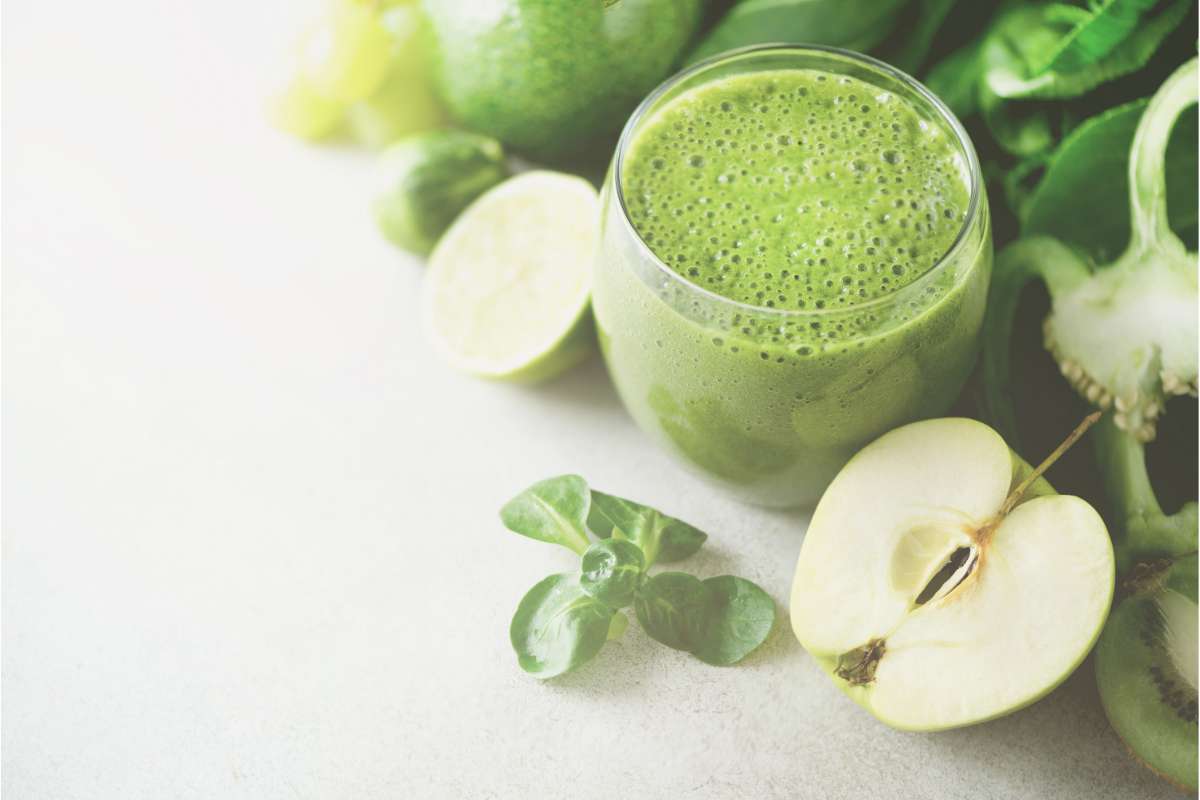 Bloom Nutrition Greens Review: Does Bloom Greens Help With Bloating?