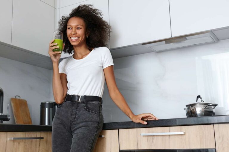 Bloom Nutrition Greens Review: Does Bloom Greens Help With Bloating?