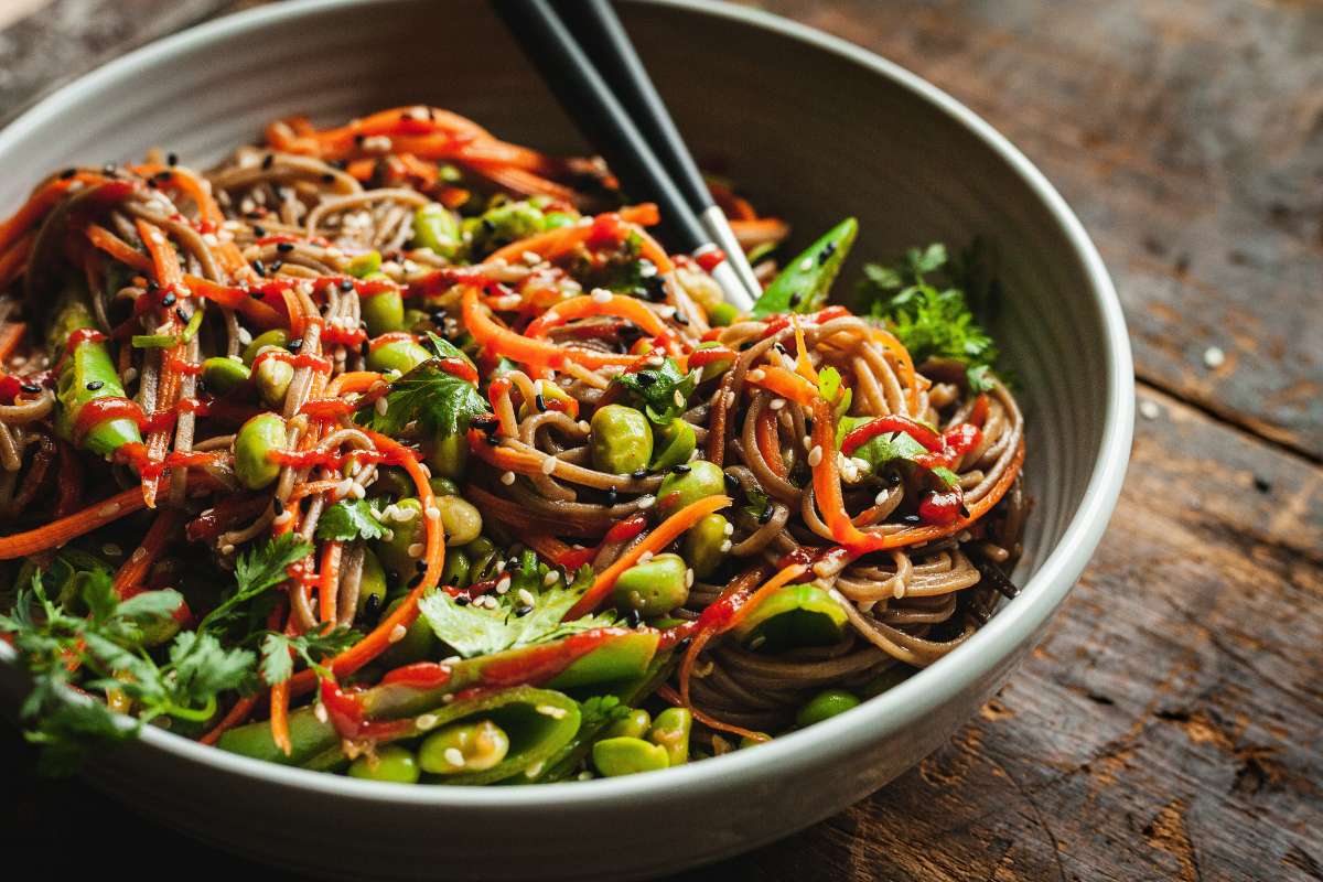 Zendaya Workout Routine And Diet Plan 2025